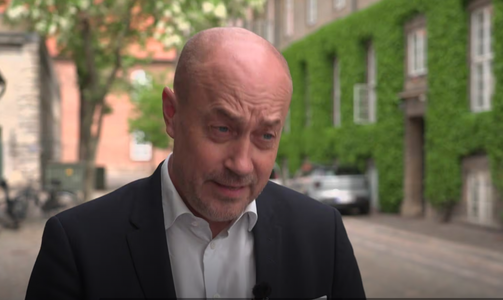 Regeringen vil løfte 100 skoler i dansk og matematik - men forsker og ...