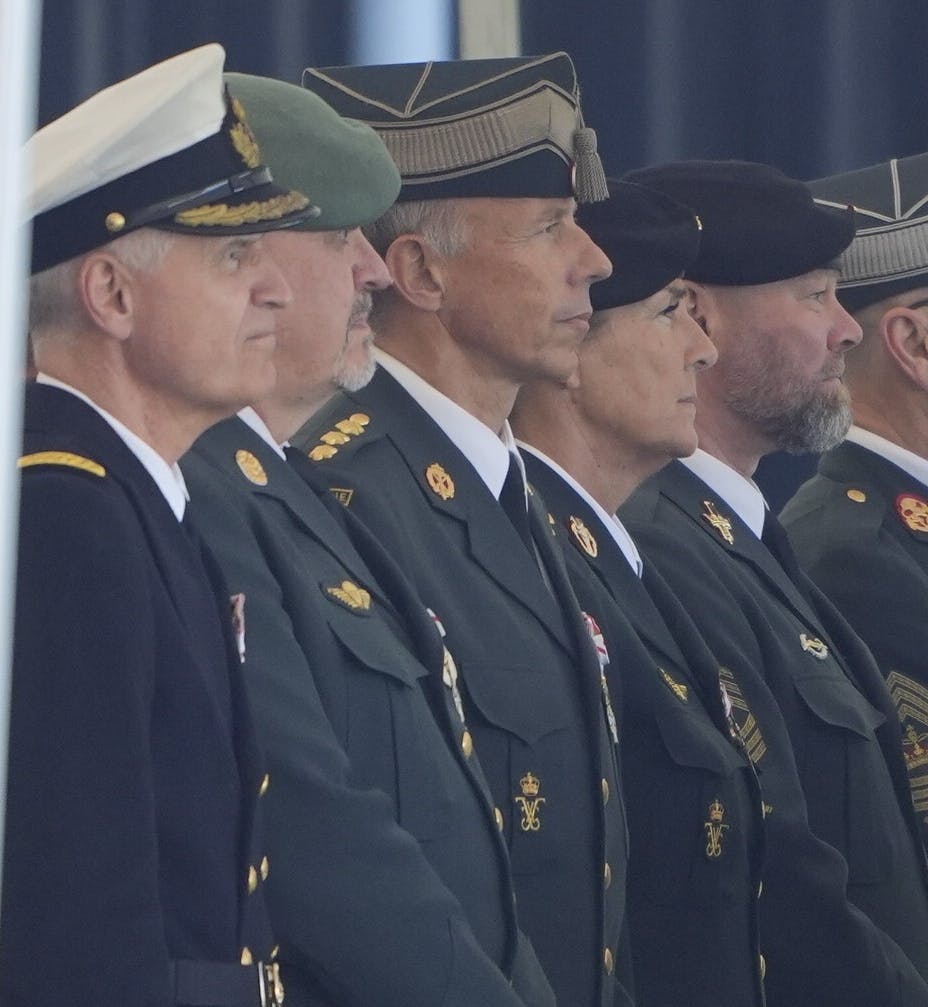 Sad tæt på kongen: Kong Frederiks nære barndomsven deltog på festlig ...